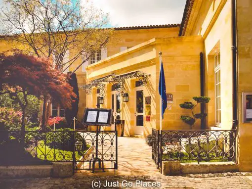 Why Saint-Emilion Is The Perfect Town To Visit for a Bordeaux Wine Tour