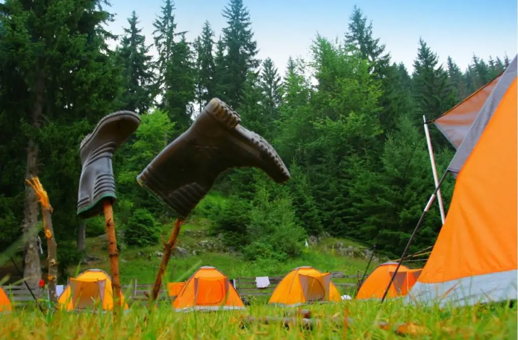 15 Great Tips for Camping in the Rain To Make The Best of Bad Weather ...